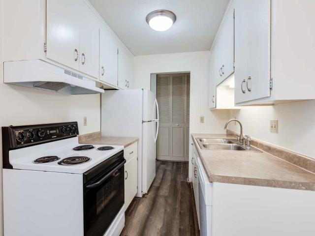 2 BR, 1 BA Apartment 3817 Macalaster Drive Northeast Unit 101, Minneapolis, MN 55421