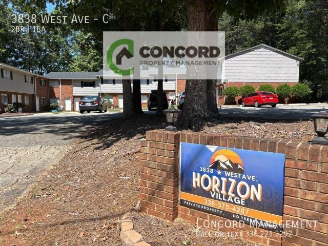 2 BR, 1 BA Apartment 3838 West Ave, Greensboro, NC 27407