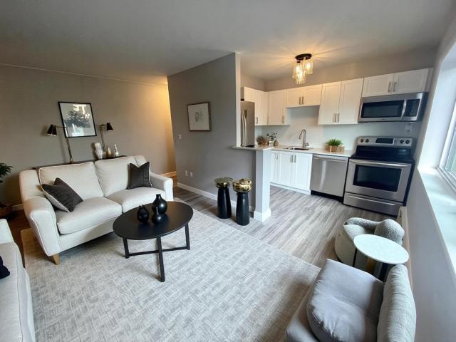 2 BR, 1 BA Apartment 385 Melvin Ave, Hamilton, ON L8H 2K6
