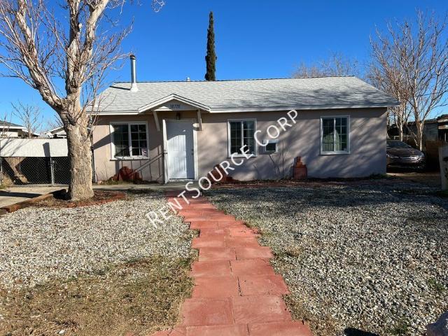 2 BR, 1 BA Apartment 38728 17th St E, Palmdale, CA 93550