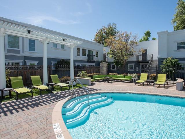 2 BR, 1 BA Apartment 38800 Hastings St Unit 083, Fremont, CA 94536