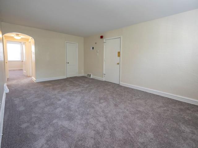 2 BR, 1 BA Apartment 3901 Roosevelt Boulevard Unit 108 07A, Philadelphia, PA 19124