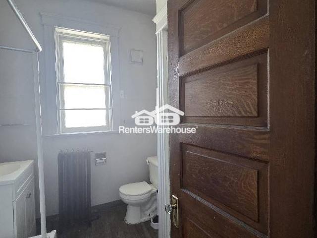 2 BR, 1 BA Apartment 3914A Michigan Avenue, St Louis, MO 63118