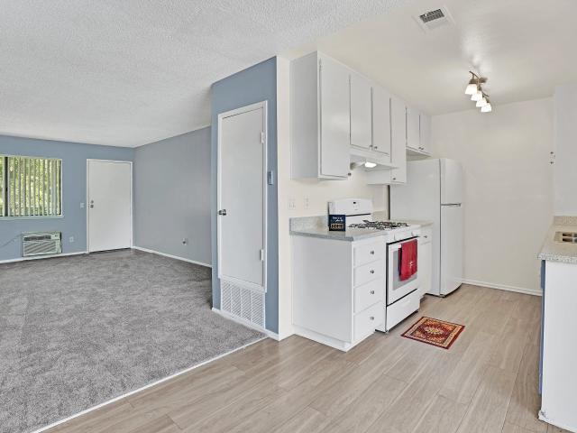 2 BR, 1 BA Apartment 3915 La Sierra Ave Unit 01, Riverside, CA 92505