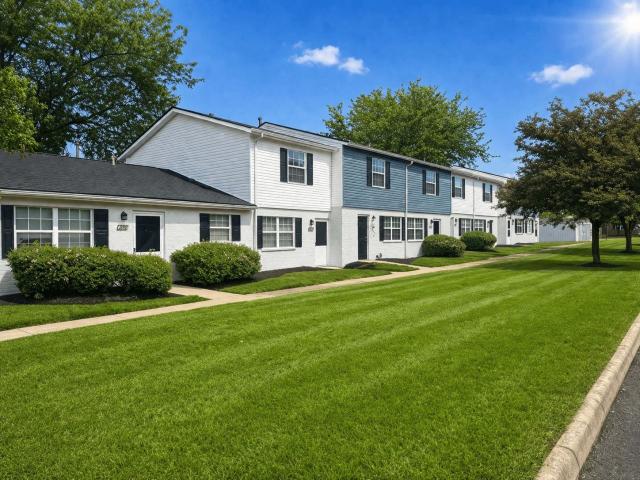 2 BR, 1 BA Apartment 3939 Rosland Dr Unit 302, Columbus, OH 43207