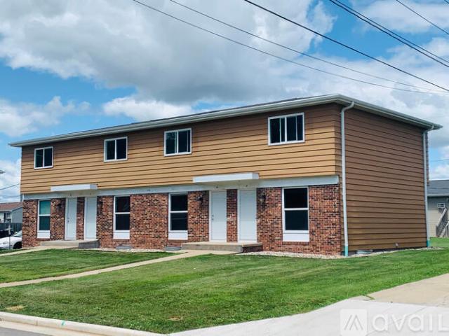 2 BR, 1 BA Apartment 394 Stanley Ct, Unit D, Neenah, WI 54956