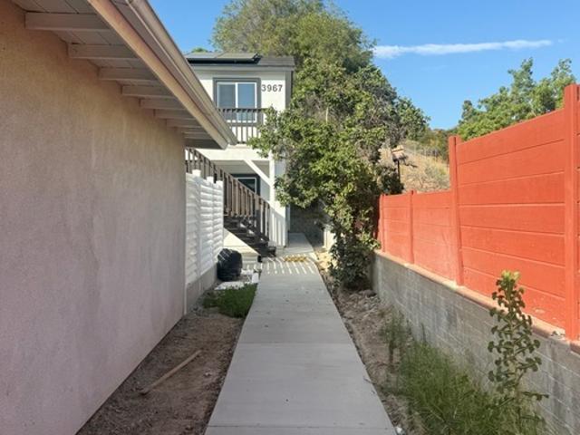 2 BR, 1 BA Apartment 3967 College Ave, Unit C, San Diego, CA 92115