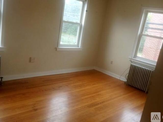 2 BR, 1 BA Apartment 396 West Whitehall Street, Unit 2, Allentown, PA 18102