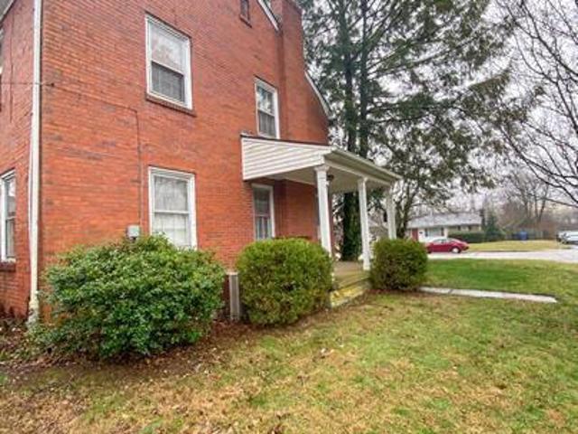 2 BR, 1 BA Apartment 399 1/2 Bob o Link, Lexington, KY 40503