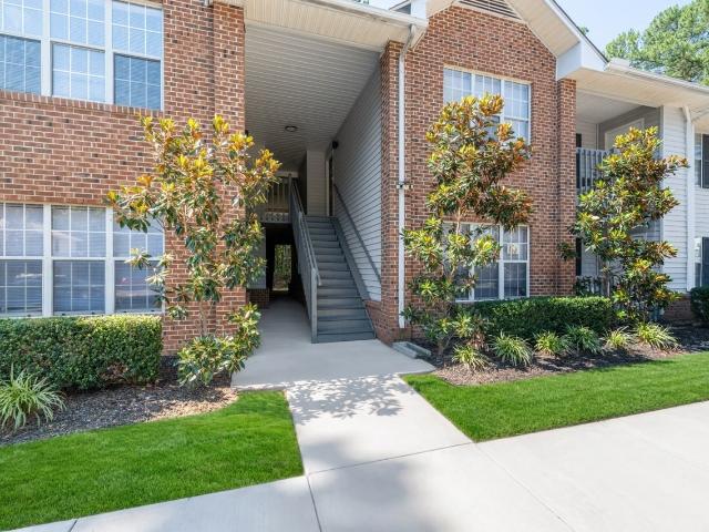 2 BR, 1 BA Apartment 3004 Ivey Wood Lane Unit 218, Durham, NC 27703
