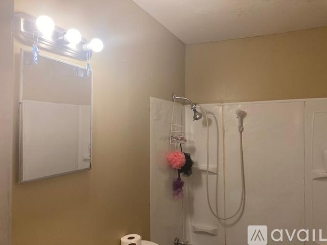 2 BR, 1 BA Apartment 3004 Wolfe St, Little Rock, AR 72206