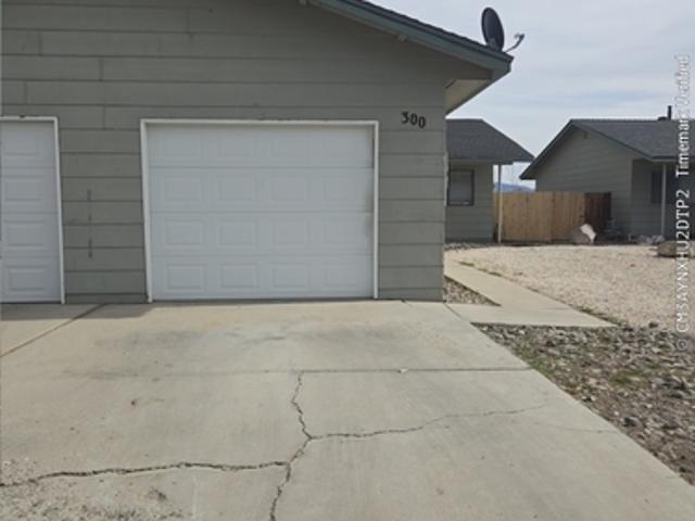 2 BR, 1 BA Apartment 300 Leona Ave, Unit B, Yerington, NV 89447
