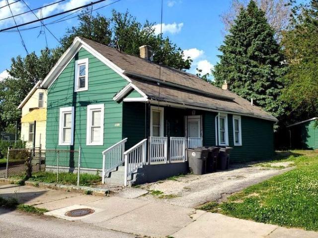 2 BR, 1 BA Apartment 3017 NURSERY AVE, CLEVELAND, OH 44127