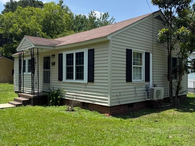2 BR, 1 BA Apartment 302 South Johnson Street, Mount Olive, NC 28365
