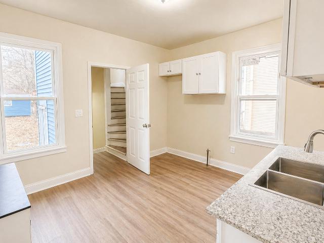 2 BR, 1 BA Apartment 3037 N 1st St, Milwaukee, WI 53212