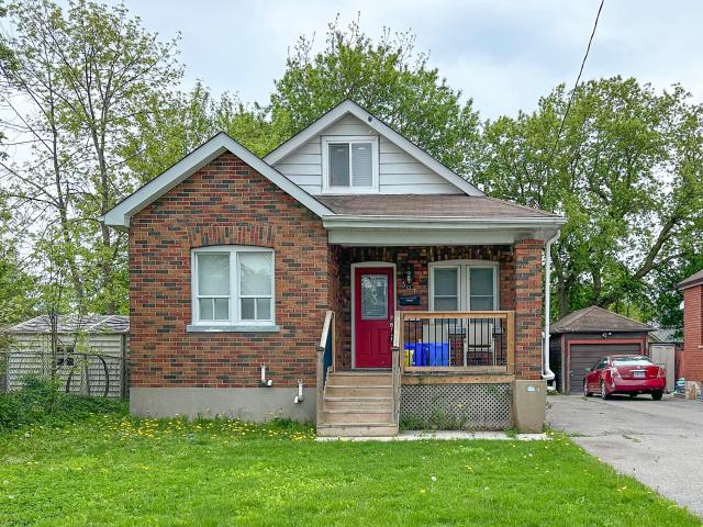 2 BR, 1 BA Apartment 307 Vimy Avenue, Oshawa, ON L1H 2M9