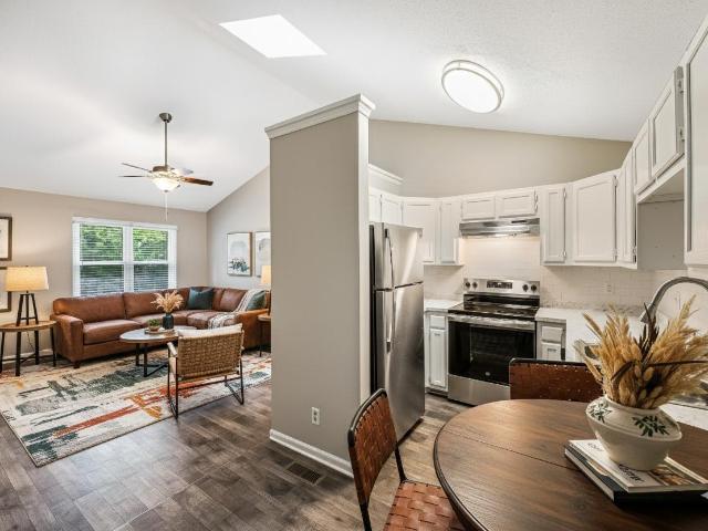2 BR, 1 BA Apartment 304 S Scientific St Unit 206 206 G, High Point, NC 27260