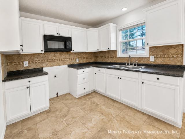 2 BR, 1 BA Apartment 304 SE. 9th St Plainview, TX 79072