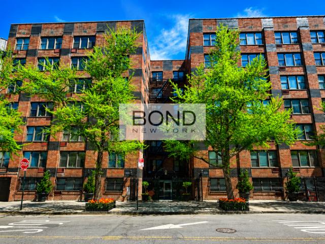 2 BR, 1 BA Apartment 305 West 13th Street, New York, NY 10014