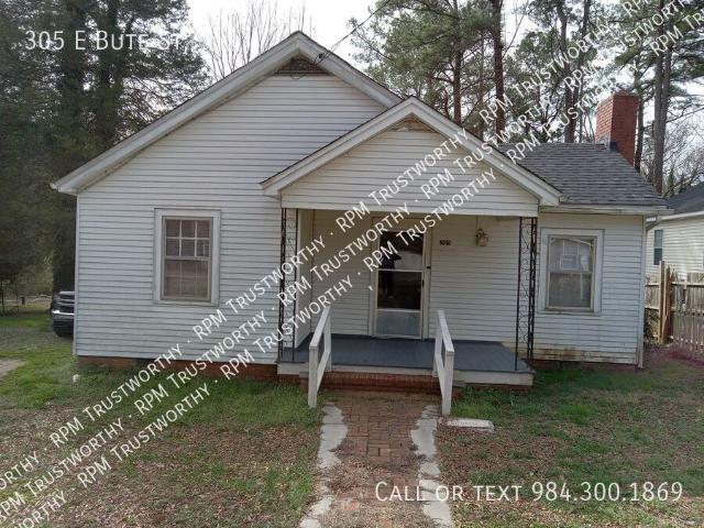 2 BR, 1 BA Apartment 305 E Bute St, Warrenton, NC 27589