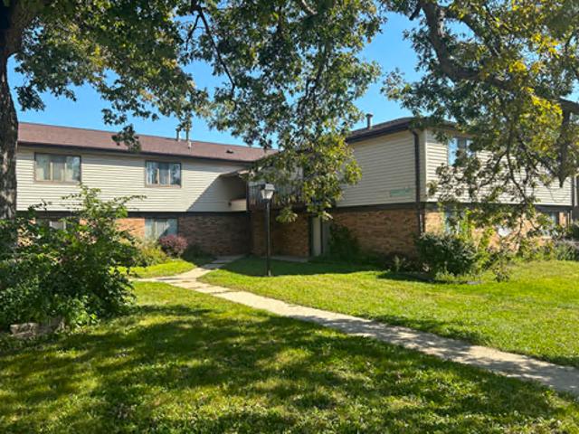 2 BR, 1 BA Apartment 308 29th Street Dr SE, Cedar Rapids, IA 52403