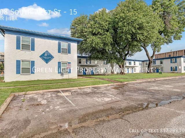2 BR, 1 BA Apartment 308 South West St, Arlington, TX 76010