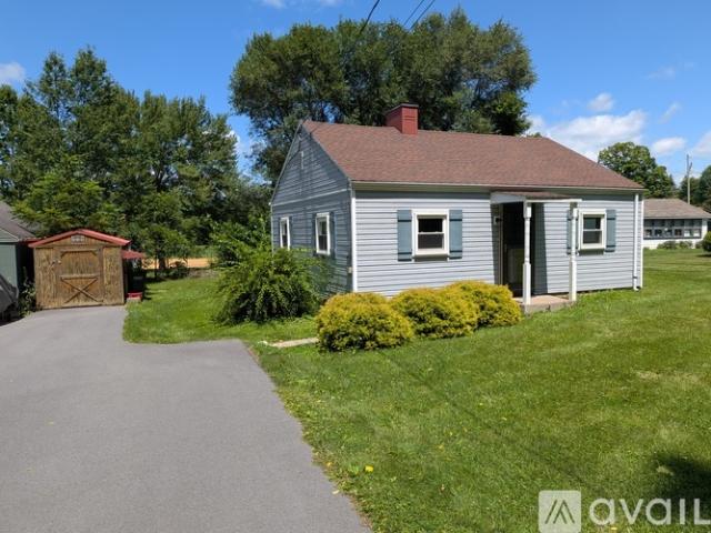2 BR, 1 BA Apartment 309 W Main St, Boalsburg, PA 16827