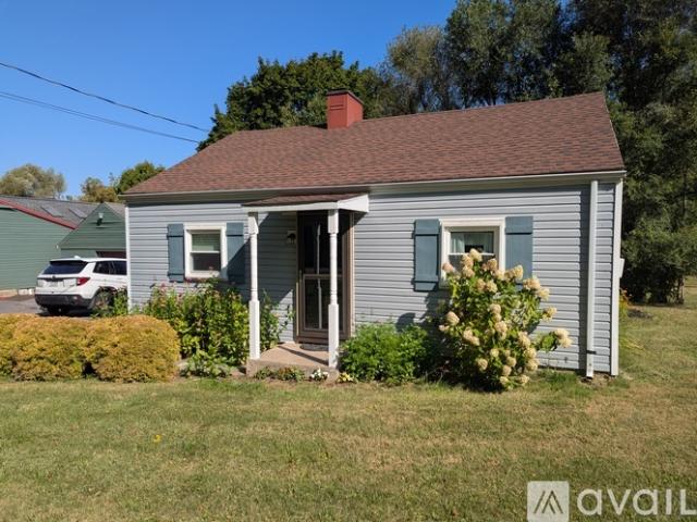 2 BR, 1 BA Apartment 309 W Main St, Boalsburg, PA 16827