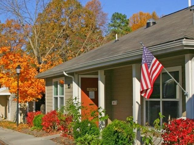 2 BR, 1 BA Apartment 30 Bluebird Ln Warsaw, VA 22572