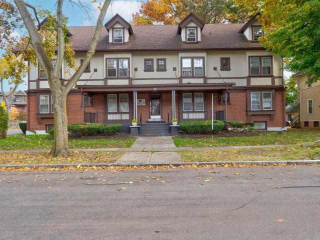 2 BR, 1 BA Apartment 30 Edgerton St/ Vasser Building, Rochester, NY 14607