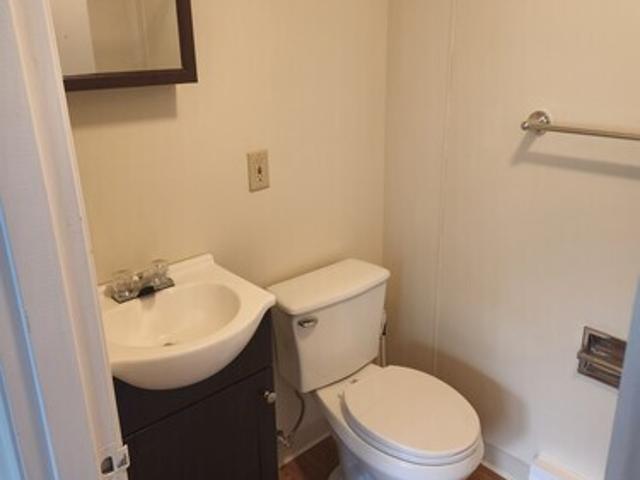 2 BR, 1 BA Apartment 30 Forest Road, Unit 3, Wilton, NH 03086