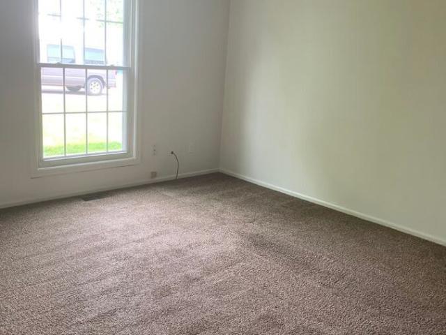 2 BR, 1 BA Apartment 30 Potomac Lane, Elyria, OH 44035