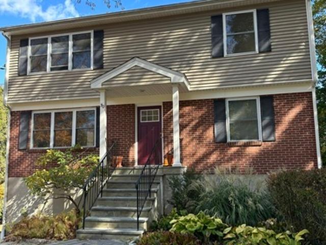 2 BR, 1 BA Apartment 30 Summit Road, Unit 2nd Floor, Katonah, NY 10536