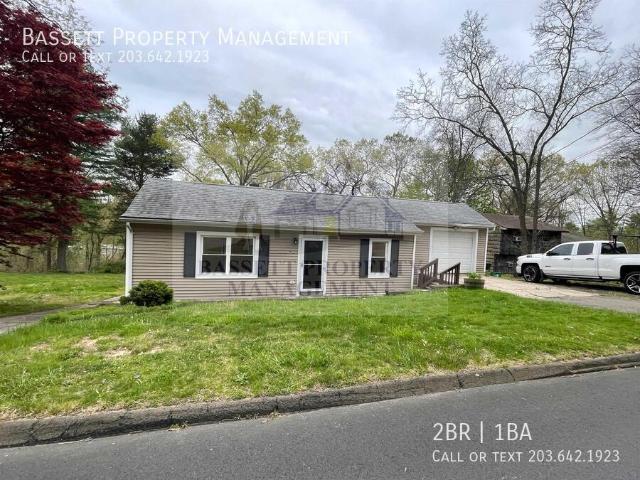 2 BR, 1 BA Apartment 30 Upper State St, North Haven, CT 06473