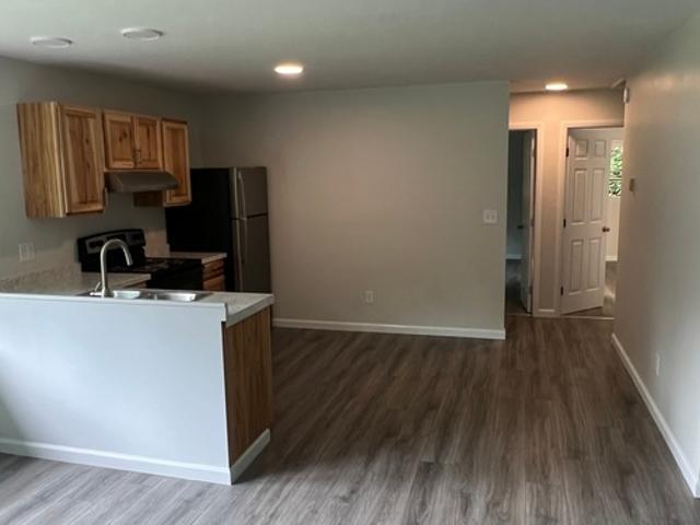 2 BR, 1 BA Apartment 30 Village View Lane, Unit 1, Catskill, NY 12414