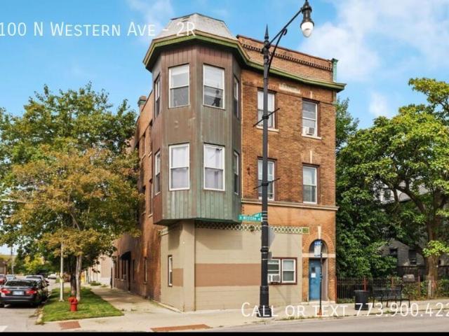 2 BR, 1 BA Apartment 3100 N Western Ave, Chicago, IL 60618