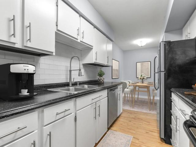 2 BR, 1 BA Apartment 3102 Commerce Place Unit 3107B, Burlington, NC 27215