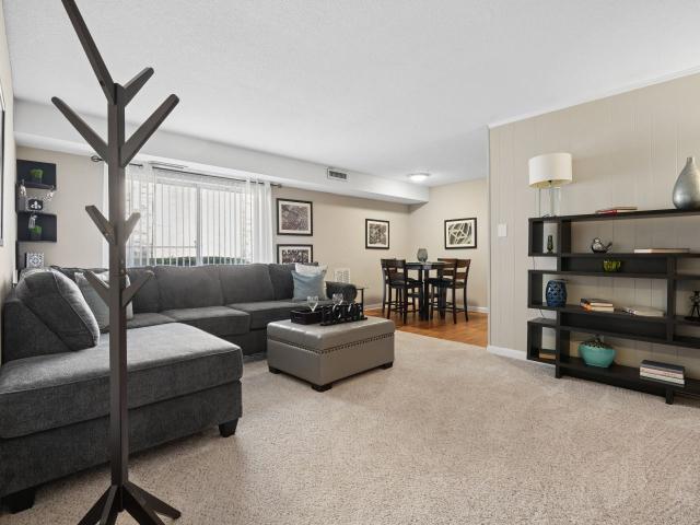 2 BR, 1 BA Apartment 311 Royal Palm Blvd Unit 0408102, Charleston, SC 29407