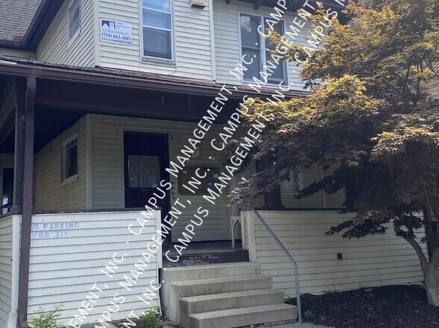 2 BR, 1 BA Apartment 311 S. Division St Ann Arbor, MI 48104