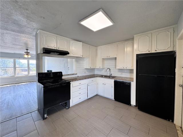 2 BR, 1 BA Apartment 3120 Santa Fe Street, Corpus Christi, TX 78404