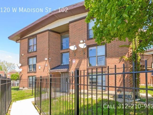 2 BR, 1 BA Apartment 3120 W Madison St, Chicago, IL 60612