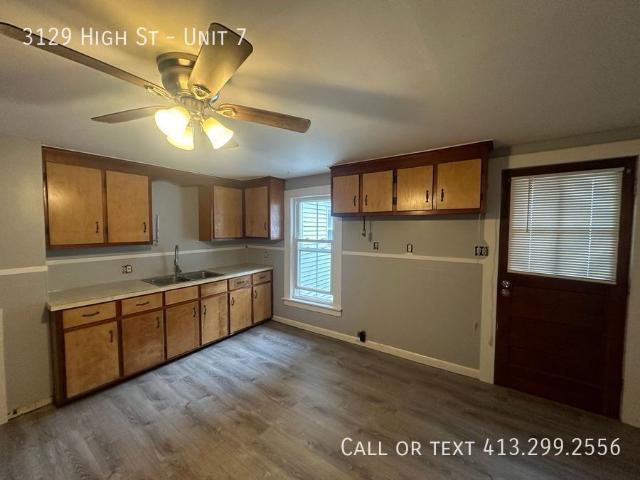 2 BR, 1 BA Apartment 3129 High St, Palmer, MA 01069