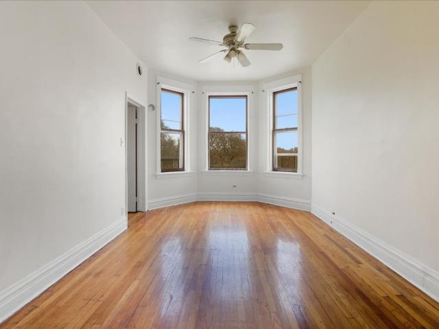 2 BR, 1 BA Apartment 3133 West Augusta, Chicago, IL 60622