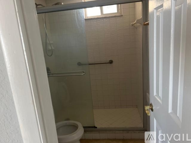 2 BR, 1 BA Apartment 3137 S Atlantic Ave, Unit 3, Daytona Beach, FL 32118