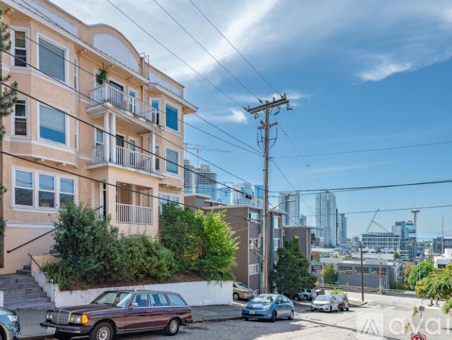 2 BR, 1 BA Apartment 317 East Thomas Street, Unit 7, Seattle, WA 98102