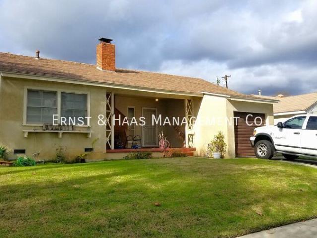 2 BR, 1 BA Apartment 3149 Los Coyotes Diagonal, Long Beach, CA 90808