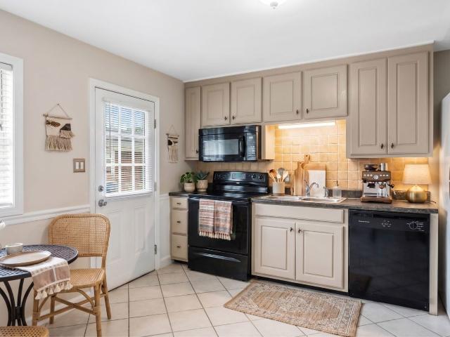 2 BR, 1 BA Apartment 314 West Lebanon Avenue Unit 402 15, Elon, NC 27244