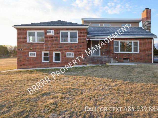 2 BR, 1 BA Apartment 3157 Santee Rd, Bethlehem, PA 18020