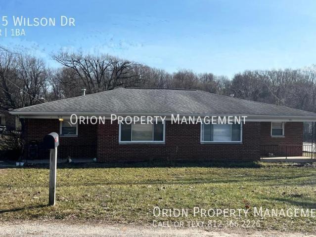 2 BR, 1 BA Apartment 315 Wilson Dr, Bloomfield, IN 47424