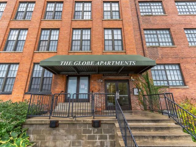 2 BR, 1 BA Apartment 315 Commerce Ave Sw Unit 1 216R, Grand Rapids, MI 49503